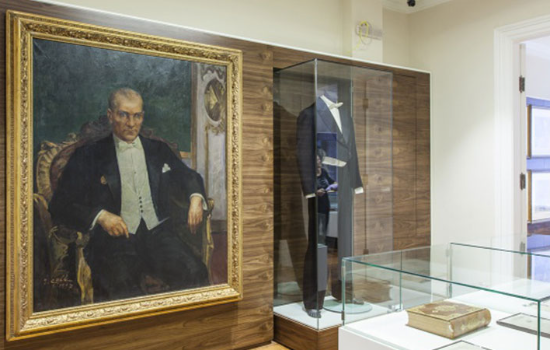 Atatürk Museum - Atatürk Library